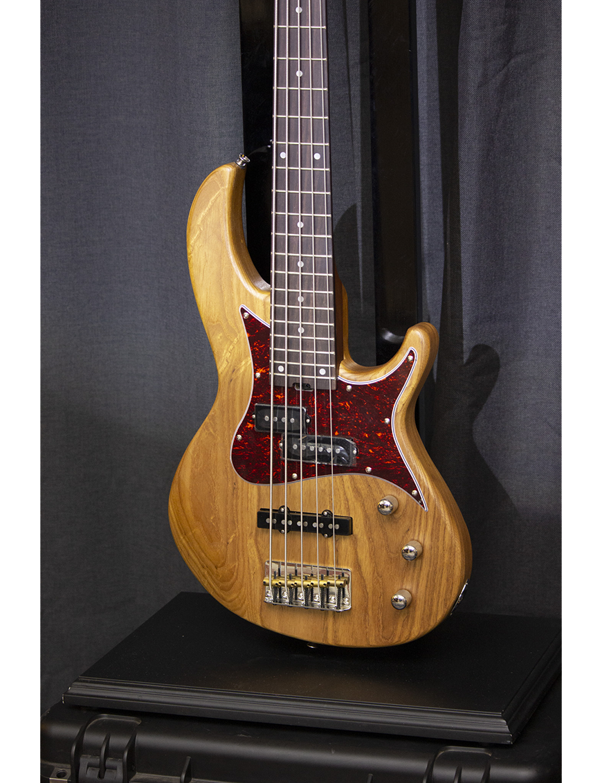 Aria Instrumentos desde 1956